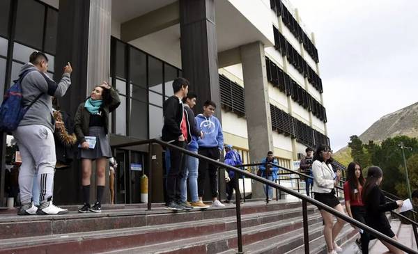 Comenzaron los cursos para el nuevo ciclo lectivo en las sedes de la UNPSJB