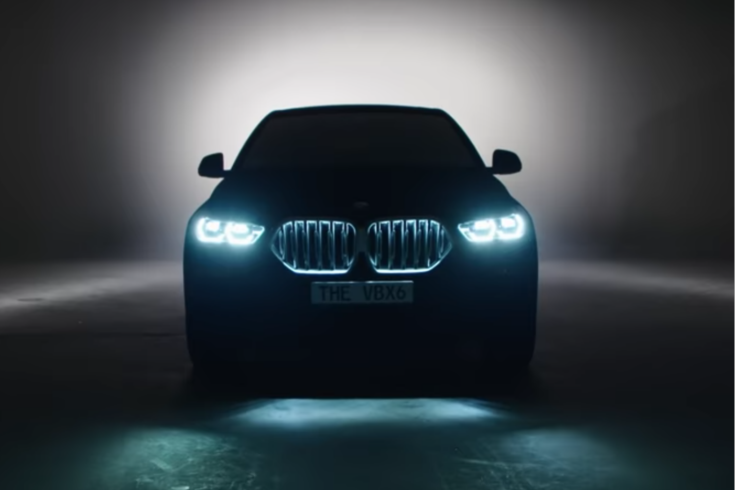 BMW presentó un auto pintado en Vantablack, el color negro más oscuro ...